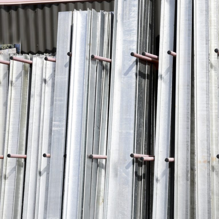 Retaining Posts - Peards Landscaping Supplies